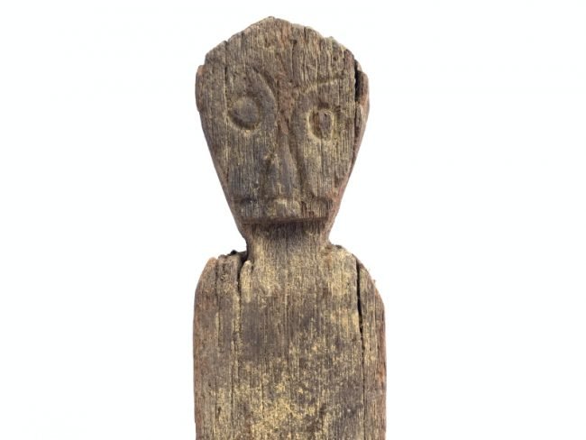 Weathered Outdoor Statue Ancestral Eroded Pole Icon Hardwood