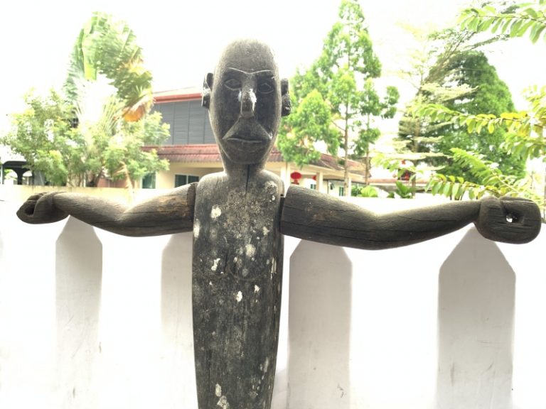 Outdoor deco 1660mm GUARDIAN STATUE Eroded Figure Sculpture