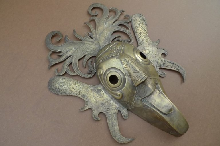 Brass Mask Brass Bronze Cast Facial Sculpture Shiny Gold