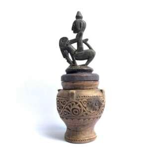 Batak Box Medicine Chamber Jewelry Container Statue Sculpture