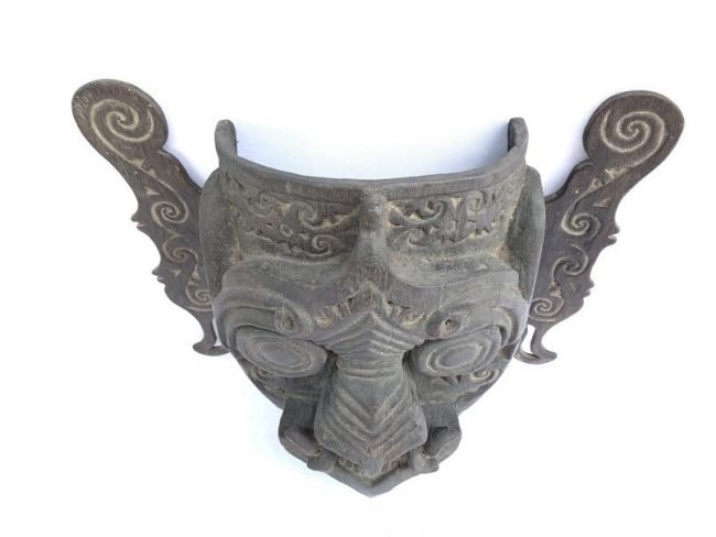 WALL MASK KENYAH DEMON MASQUE Dayak Borneo Wood Carving