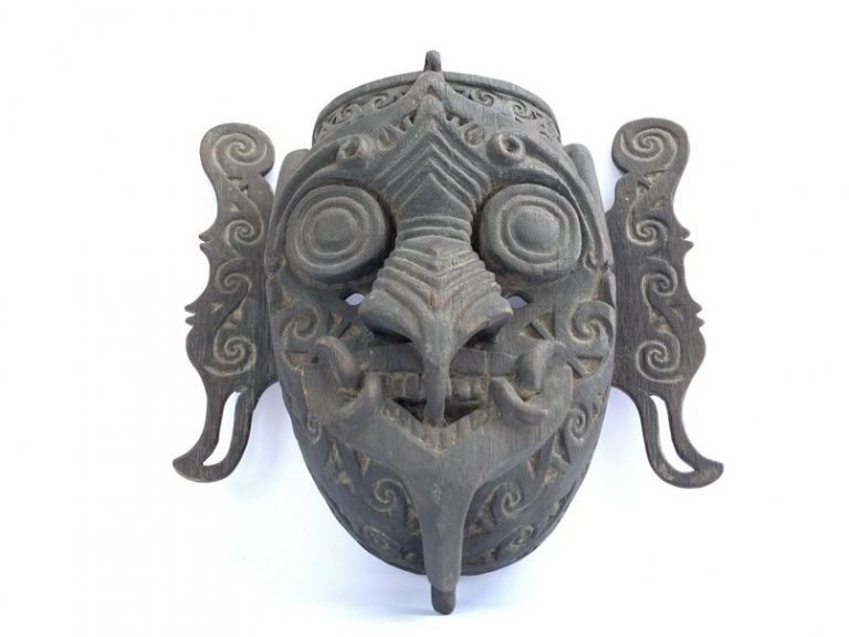 WALL MASK KENYAH DEMON MASQUE Dayak Borneo Wood Carving