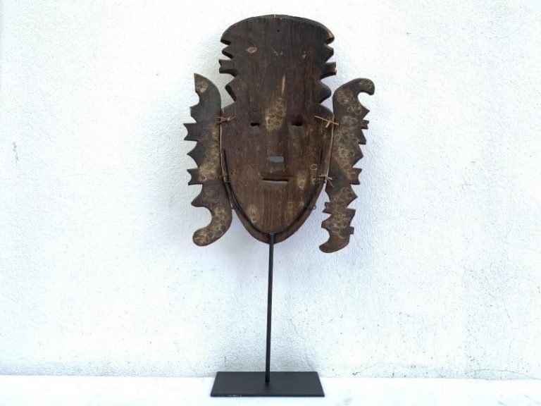 Dayak Mask Headhunter Tribal Face Sculpture Figure Figurine