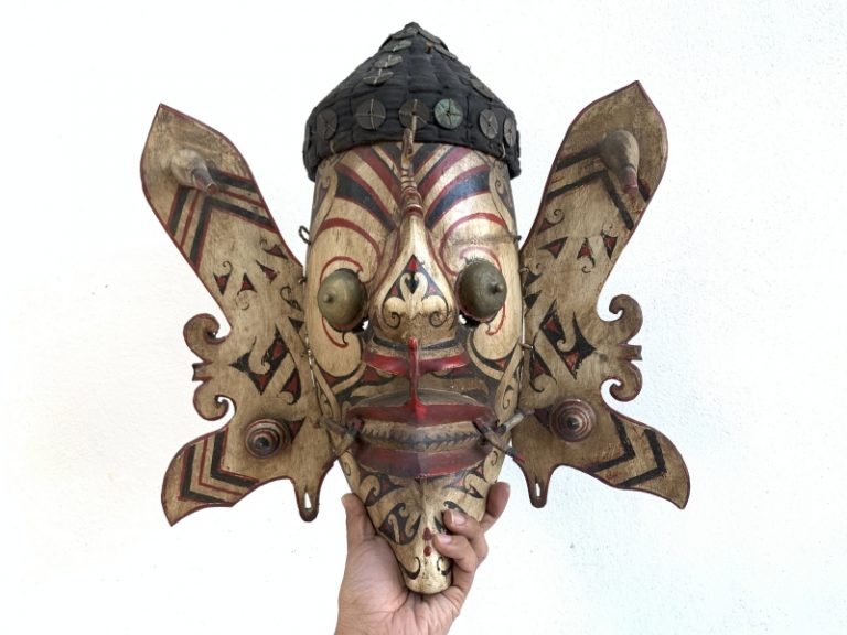 Tribal Wooden Mask OLD Borneo Dancing Hudog Artifact Sculpture